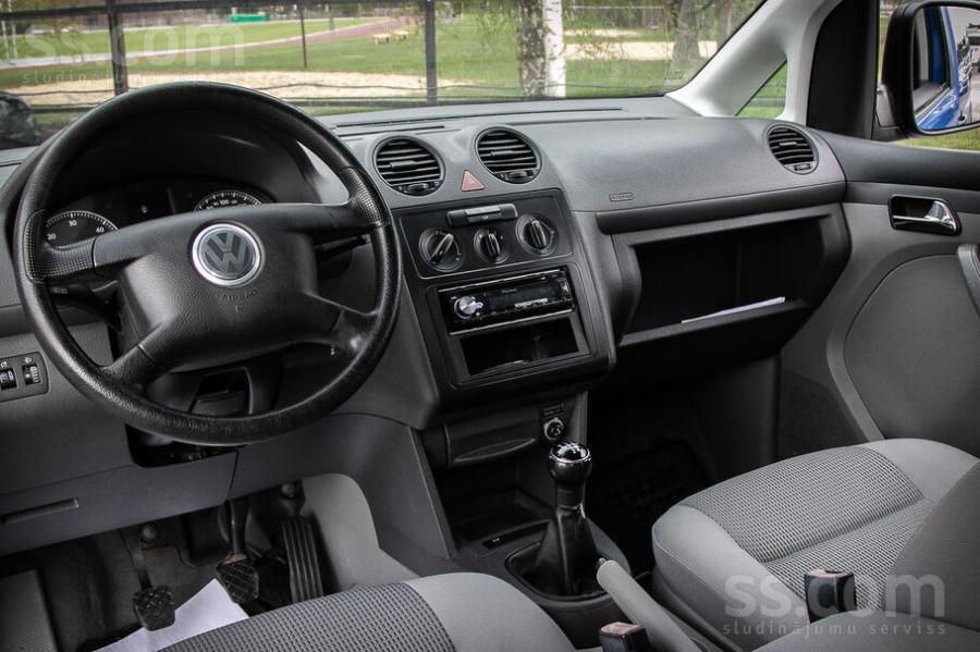 Zils Volkswagen Caddy 2005 Tukums, ar dzinēja tilpumu 2.00 L un nobraukumu 240 tūkst. km par 4990 €, foto 10 vietnē AUTOMOTO.COM.LV