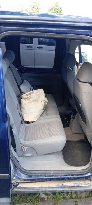 Zils Volkswagen Caddy 2005 Liepāja, ar dzinēja tilpumu 1.90 L un nobraukumu 450 tūkst. km par 1600 €, foto 10 vietnē AUTOMOTO.COM.LV