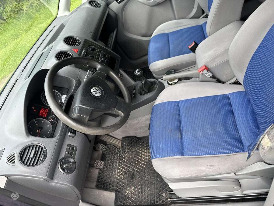 Zils Volkswagen Caddy 2006 Rokiškis, ar dzinēja tilpumu 1.90 L un nobraukumu 295 tūkst. km par 2700 €, foto 19 vietnē AUTOMOTO.COM.LV