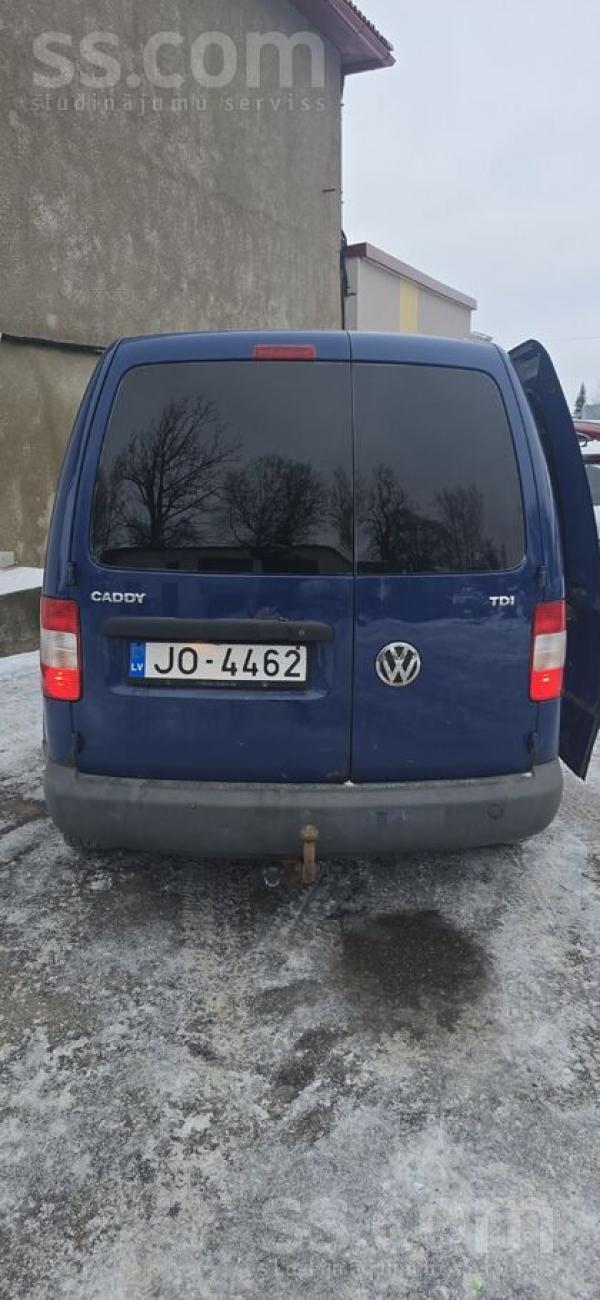 Blue Volkswagen Caddy 2007 in Riga, with an engine capacity of 1.90 L and mileage of 417 thousand km for 950 €, photo 3 on AUTOMOTO.COM.LV