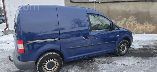 Blue Volkswagen Caddy 2007 in Riga, with an engine capacity of 1.90 L and mileage of 417 thousand km for 950 €, photo 4 on AUTOMOTO.COM.LV
