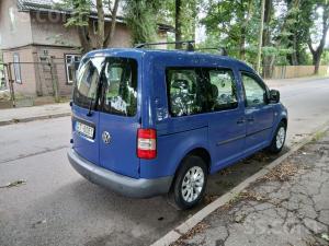 Zils Volkswagen Caddy 2007 Rīga, ar dzinēja tilpumu 1.90 L un nobraukumu 353 tūkst. km par 1900 €, foto 6 vietnē AUTOMOTO.COM.LV