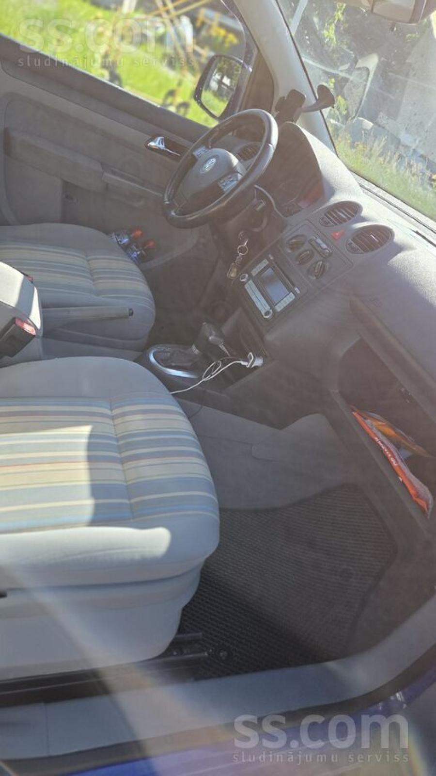 Zils Volkswagen Caddy 2007 Rīga, ar dzinēja tilpumu 1.90 L un nobraukumu 299 tūkst. km par 4500 €, foto 13 vietnē AUTOMOTO.COM.LV