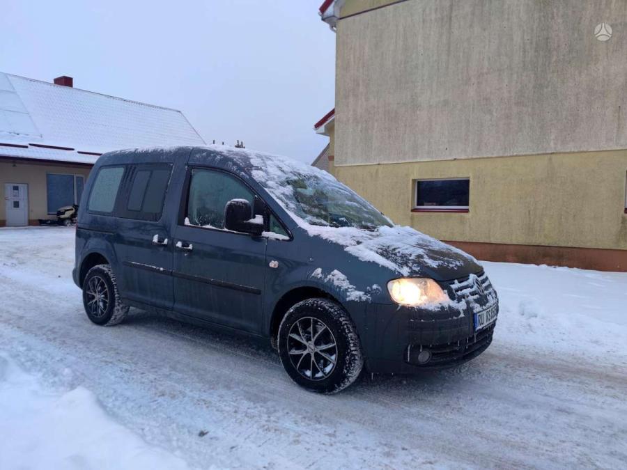 Blue Volkswagen Caddy 2008 in Siauliai, with an engine capacity of 1.40 L and mileage of 150 thousand km for 3400 €, photo 1 on AUTOMOTO.COM.LV