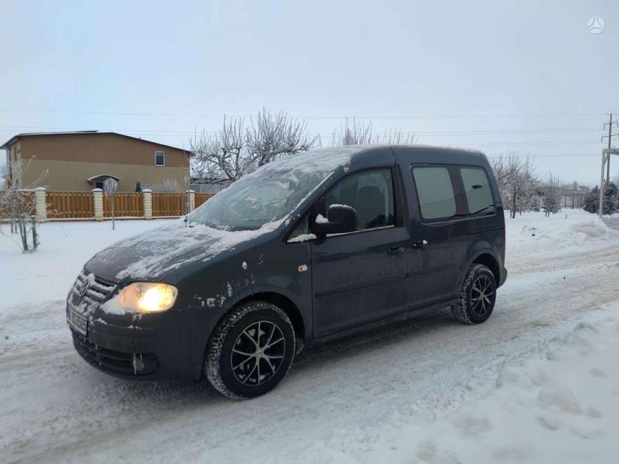 Blue Volkswagen Caddy 2008 in Siauliai, with an engine capacity of 1.40 L and mileage of 150 thousand km for 3400 €, photo 2 on AUTOMOTO.COM.LV