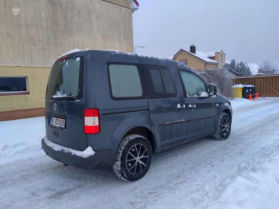 Blue Volkswagen Caddy 2008 in Siauliai, with an engine capacity of 1.40 L and mileage of 150 thousand km for 3400 €, photo 4 on AUTOMOTO.COM.LV