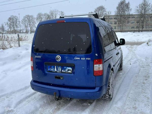 Blue Volkswagen Caddy 2008 in Siauliai, with an engine capacity of 2.00 L and mileage of 296 thousand km for 4999 €, photo 4 on AUTOMOTO.COM.LV