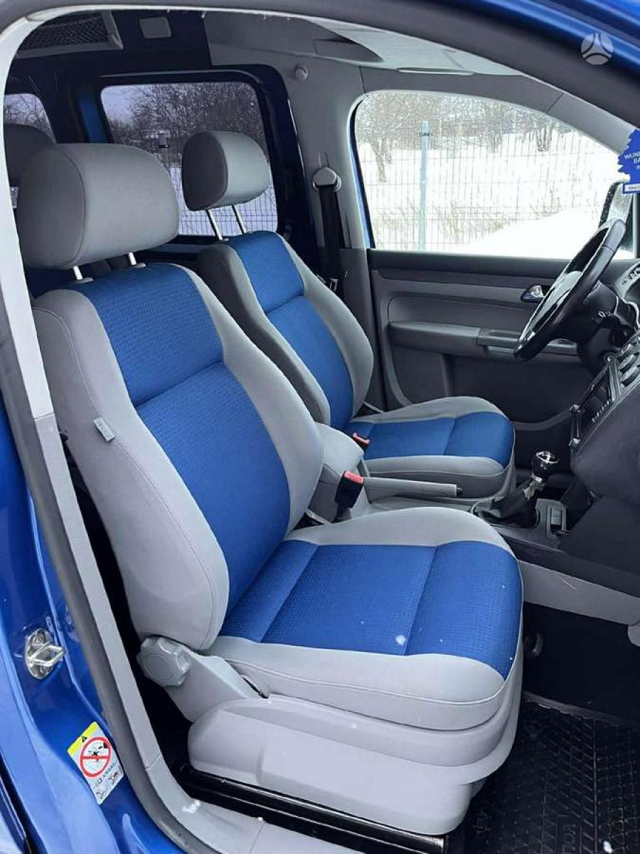Zils Volkswagen Caddy 2008 Šauļi, ar dzinēja tilpumu 2.00 L un nobraukumu 296 tūkst. km par 4999 €, foto 13 vietnē AUTOMOTO.COM.LV