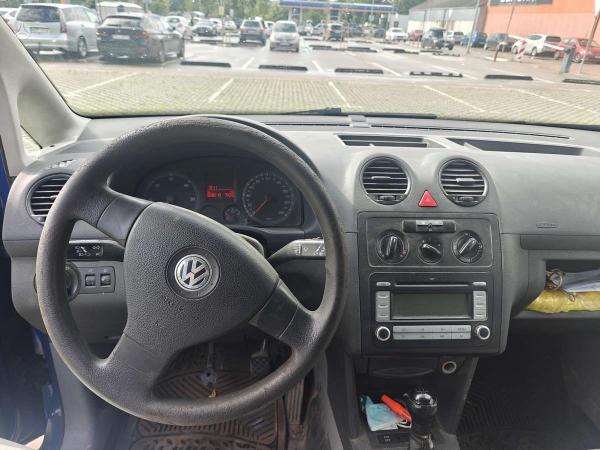 Blue Volkswagen Caddy 2008 in Kaunas, with an engine capacity of 1.90 L and mileage of 808 thousand km for 3000 €, photo 9 on AUTOMOTO.COM.LV