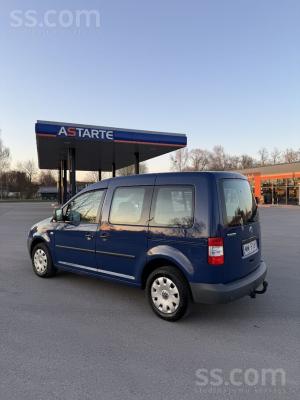 Blue Volkswagen Caddy 2009 in Tukums, with an engine capacity of 1.90 L and mileage of 373 thousand km for 4250 €, photo 8 on AUTOMOTO.COM.LV