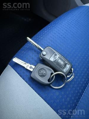 Blue Volkswagen Caddy 2009 in Tukums, with an engine capacity of 1.90 L and mileage of 373 thousand km for 4250 €, photo 32 on AUTOMOTO.COM.LV