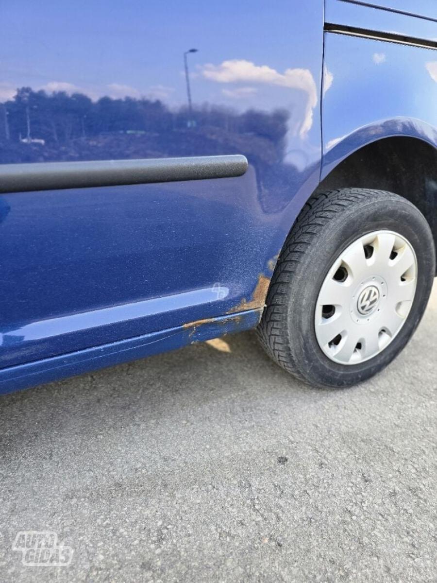 Blue Volkswagen Caddy 2009 in Vilnius, with an engine capacity of 1.90 L and mileage of 230 thousand km for 4500 €, photo 7 on AUTOMOTO.COM.LV