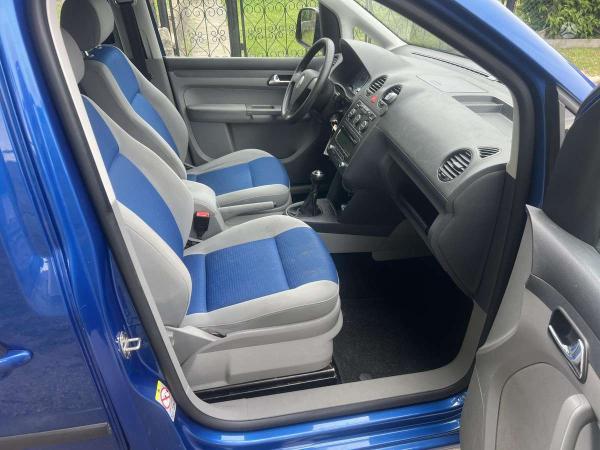 Zils Volkswagen Caddy 2009 Kelmė, ar dzinēja tilpumu 1.90 L un nobraukumu 287 tūkst. km par 3500 €, foto 10 vietnē AUTOMOTO.COM.LV