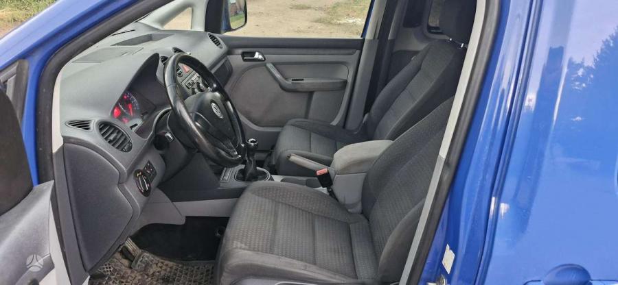 Zils Volkswagen Caddy 2009 Kauņa, ar dzinēja tilpumu 1.90 L un nobraukumu 234 tūkst. km par 4300 €, foto 8 vietnē AUTOMOTO.COM.LV