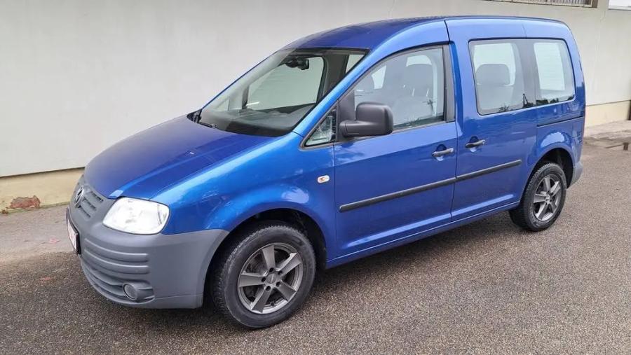 Zils Volkswagen Caddy 2009 Ogre, ar dzinēja tilpumu 1.90 L un nobraukumu 276 tūkst. km par 4650 €, foto 1 vietnē AUTOMOTO.COM.LV