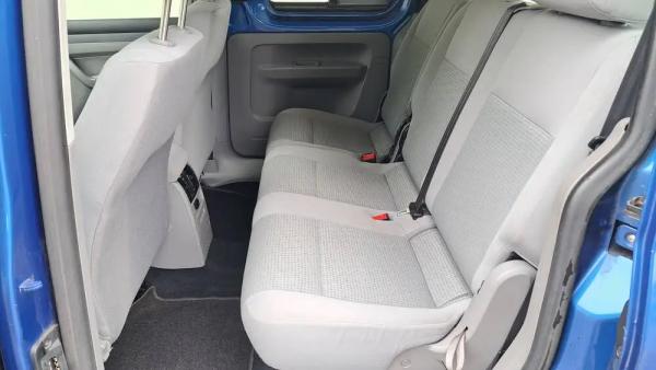 Zils Volkswagen Caddy 2009 Ogre, ar dzinēja tilpumu 1.90 L un nobraukumu 276 tūkst. km par 4650 €, foto 3 vietnē AUTOMOTO.COM.LV