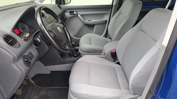Zils Volkswagen Caddy 2009 Ogre, ar dzinēja tilpumu 1.90 L un nobraukumu 276 tūkst. km par 4650 €, foto 4 vietnē AUTOMOTO.COM.LV