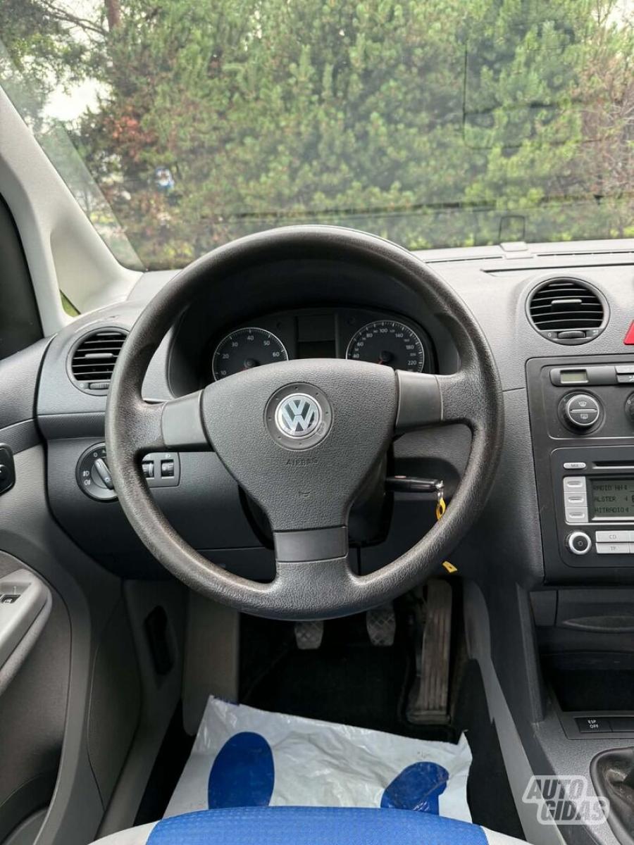 Blue Volkswagen Caddy 2009 in Mazeikiai, with an engine capacity of 1.60 L and mileage of 204 thousand km for 4400 €, photo 37 on AUTOMOTO.COM.LV