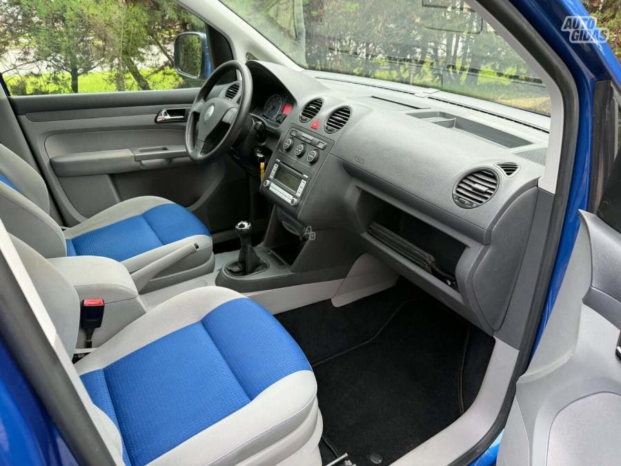 Синий Фольксваген Кадди 2009 в Мажейкяй, объемом двигателя 1.60 л и пробегом 204 тыс. км за 4450 €, фото 30 на AUTOMOTO.COM.LV