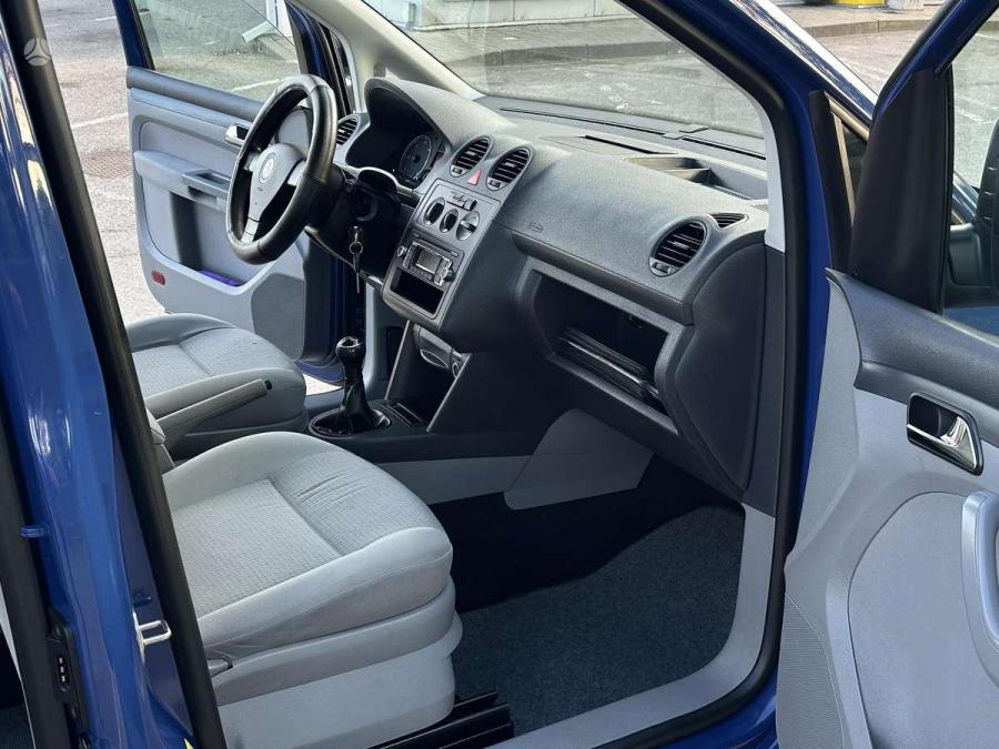Zils Volkswagen Caddy 2009 Jonava, ar dzinēja tilpumu 1.90 L un nobraukumu 308 tūkst. km par 3650 €, foto 27 vietnē AUTOMOTO.COM.LV