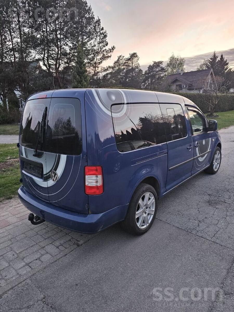 Zils Volkswagen Caddy 2010 Rīga, ar dzinēja tilpumu 2.00 L un nobraukumu 433 tūkst. km par 4750 €, foto 3 vietnē AUTOMOTO.COM.LV