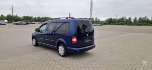 Blue Volkswagen Caddy 2010 in Marijampole, with an engine capacity of 1.90 L and mileage of 337 thousand km for 5299 €, photo 5 on AUTOMOTO.COM.LV