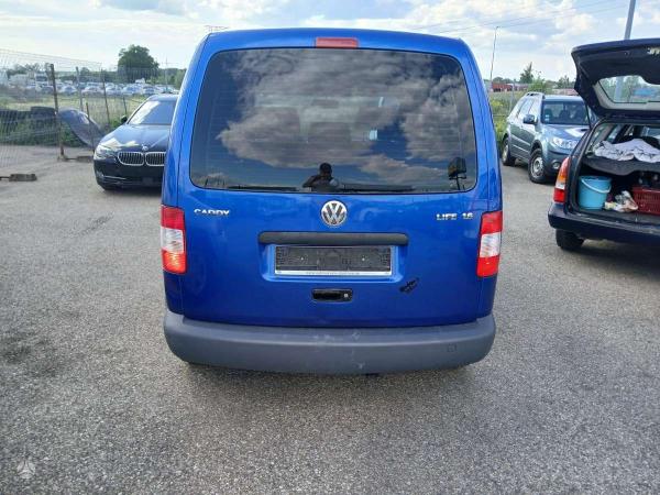 Blue Volkswagen Caddy 2010 in Marijampole, with an engine capacity of 1.60 L and mileage of 258 thousand km for 3900 €, photo 4 on AUTOMOTO.COM.LV