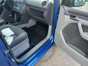 Zils Volkswagen Caddy 2010 Marijampole, ar dzinēja tilpumu 1.60 L un nobraukumu 258 tūkst. km par 3900 €, foto 13 vietnē AUTOMOTO.COM.LV