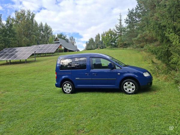 Volkswagen Caddy 2010 Viļņa vietnē Zils Volkswagen Caddy 2010 Viļņa, ar dzinēja tilpumu 1.90 L un nobraukumu 290 tūkst. km par 3999 €, foto 8 vietnē AUTOMOTO.COM.LV