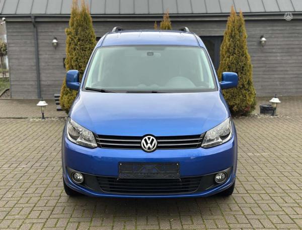 Blue Volkswagen Caddy 2011 in Kedainiai, with an engine capacity of 2.00 L and mileage of 280 thousand km for 8450 €, photo 7 on AUTOMOTO.COM.LV