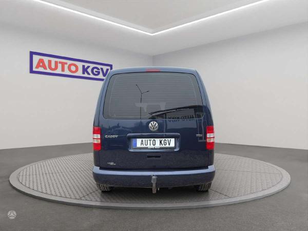 Blue Volkswagen Caddy 2011 in Kaunas, with an engine capacity of 1.60 L and mileage of 337 thousand km for 5699 €, photo 4 on AUTOMOTO.COM.LV