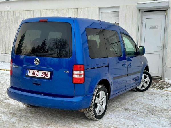 Blue Volkswagen Caddy 2011 in Ukmerge, with an engine capacity of 1.60 L and mileage of 191 thousand km for 6700 €, photo 8 on AUTOMOTO.COM.LV