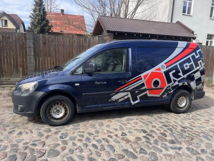 Zils Volkswagen Caddy 2011 Rīga, ar dzinēja tilpumu 1.60 L un nobraukumu 340 tūkst. km par 3000 €, foto 3 vietnē AUTOMOTO.COM.LV