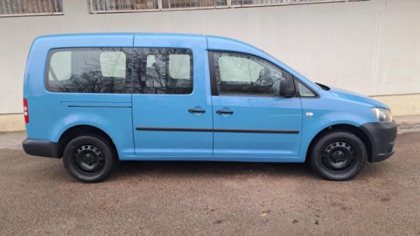Zils Volkswagen Caddy 2011 Rīga, ar dzinēja tilpumu 1.60 L un nobraukumu 256 tūkst. km par 5350 €, foto 3 vietnē AUTOMOTO.COM.LV