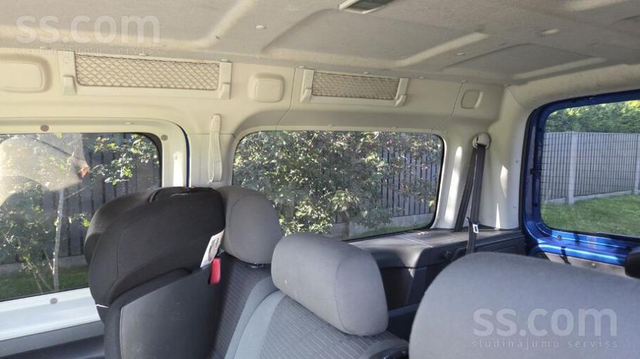 Zils Volkswagen Caddy 2011 Rīga, ar dzinēja tilpumu 1.60 L un nobraukumu 286 tūkst. km par 6100 €, foto 9 vietnē AUTOMOTO.COM.LV