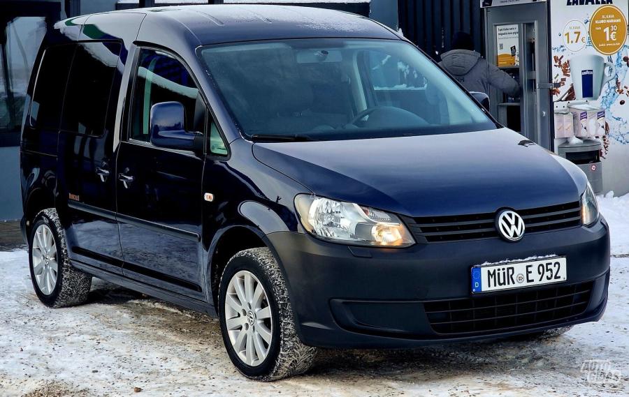 Blue Volkswagen Caddy 2012 in Kretinga, with an engine capacity of 1.60 L and mileage of 178 thousand km for 6499 €, photo 3 on AUTOMOTO.COM.LV