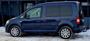 Blue Volkswagen Caddy 2012 in Kretinga, with an engine capacity of 1.60 L and mileage of 178 thousand km for 6499 €, photo 9 on AUTOMOTO.COM.LV