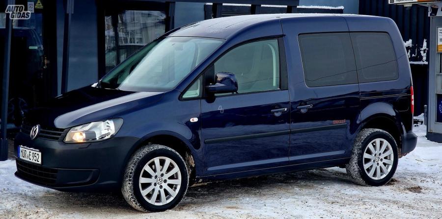Blue Volkswagen Caddy 2012 in Kretinga, with an engine capacity of 1.60 L and mileage of 178 thousand km for 6499 €, photo 10 on AUTOMOTO.COM.LV