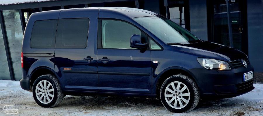 Blue Volkswagen Caddy 2012 in Kretinga, with an engine capacity of 1.60 L and mileage of 178 thousand km for 6499 €, photo 13 on AUTOMOTO.COM.LV