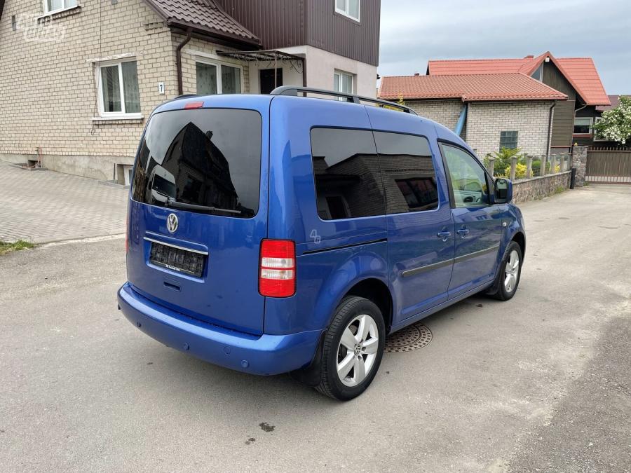 Blue Volkswagen Caddy 2012 in Raseiniai, with an engine capacity of 2.00 L and mileage of 316 thousand km for 7500 €, photo 6 on AUTOMOTO.COM.LV
