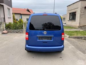 Blue Volkswagen Caddy 2012 in Raseiniai, with an engine capacity of 2.00 L and mileage of 316 thousand km for 7500 €, photo 7 on AUTOMOTO.COM.LV