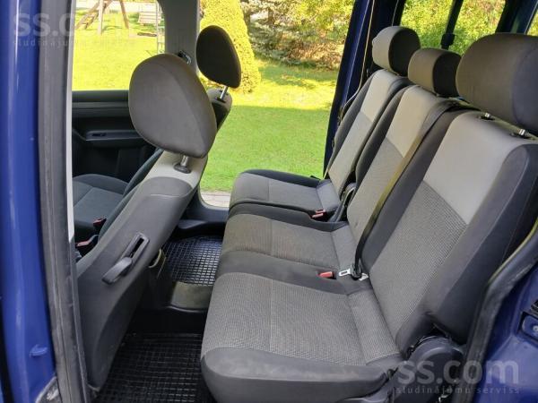 Blue Volkswagen Caddy 2012 in Bauska, with an engine capacity of 2.00 L and mileage of 354 thousand km for 4950 €, photo 7 on AUTOMOTO.COM.LV