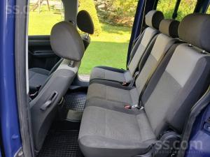 Blue Volkswagen Caddy 2012 in Bauska, with an engine capacity of 2.00 L and mileage of 354 thousand km for 4950 €, photo 8 on AUTOMOTO.COM.LV