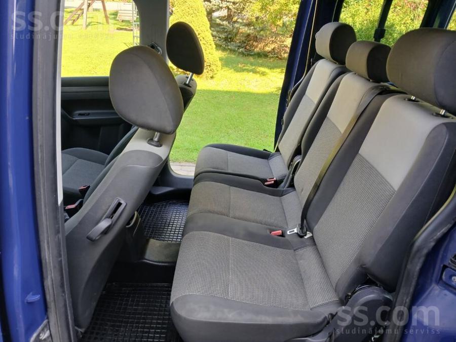 Blue Volkswagen Caddy 2012 in Bauska, with an engine capacity of 2.00 L and mileage of 354 thousand km for 4950 €, photo 8 on AUTOMOTO.COM.LV