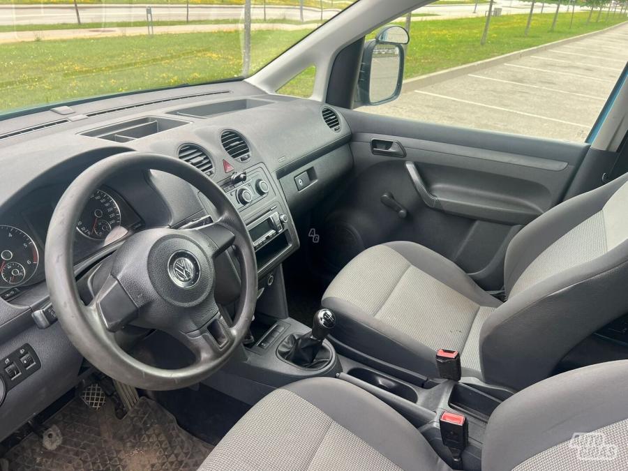 Zils Volkswagen Caddy 2013 Mažeikiai, ar dzinēja tilpumu 1.60 L un nobraukumu 472 tūkst. km par 3100 €, foto 10 vietnē AUTOMOTO.COM.LV
