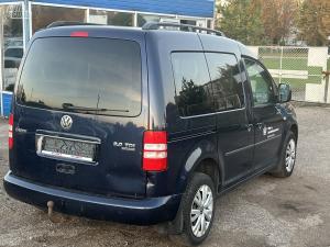 Blue Volkswagen Caddy 2013 in Kedainiai, with an engine capacity of 2.00 L and mileage of 263 thousand km for 6500 €, photo 4 on AUTOMOTO.COM.LV