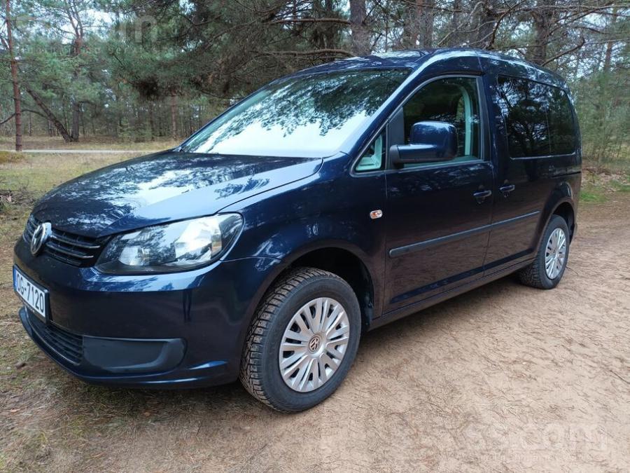 Blue Volkswagen Caddy 2014 in Daugavpils, with an engine capacity of 1.60 L and mileage of 229 thousand km for 6950 €, photo 6 on AUTOMOTO.COM.LV