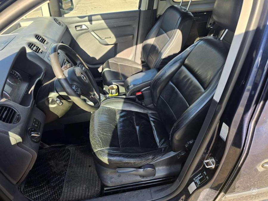 Zils Volkswagen Caddy 2014 Viļņa, ar dzinēja tilpumu 2.00 L un nobraukumu 590 tūkst. km par 2900 €, foto 15 vietnē AUTOMOTO.COM.LV