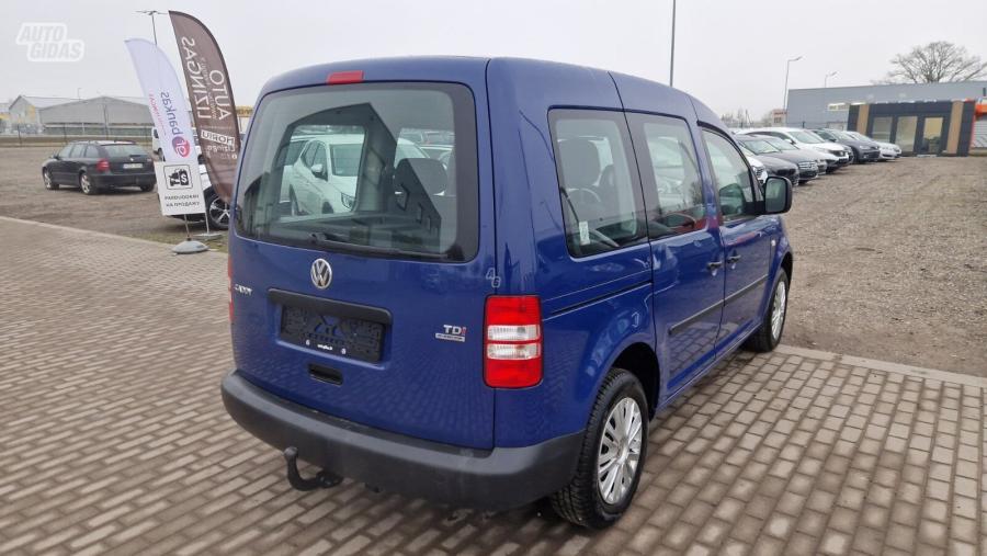Zils Volkswagen Caddy 2015 Marijampole, ar dzinēja tilpumu 1.60 L un nobraukumu 2970 tūkst. km par 6750 €, foto 7 vietnē AUTOMOTO.COM.LV
