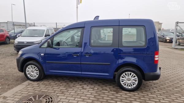 Blue Volkswagen Caddy 2015 in Marijampole, with an engine capacity of 1.60 L and mileage of 2970 thousand km for 6750 €, photo 9 on AUTOMOTO.COM.LV